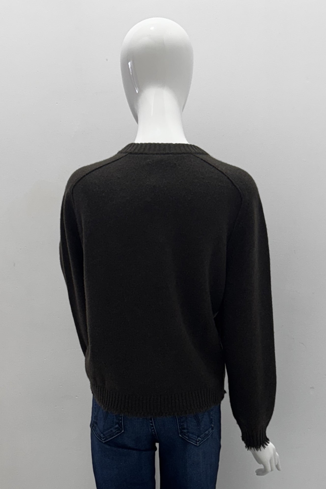Repeat Relaxed Fit Organic Cashmere Round Neck Sweater – Très Chic